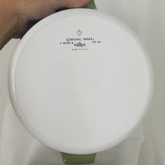 Corningware | Kitchen | Vintage Corningware P7 34 B 1 34 Quart Green ...